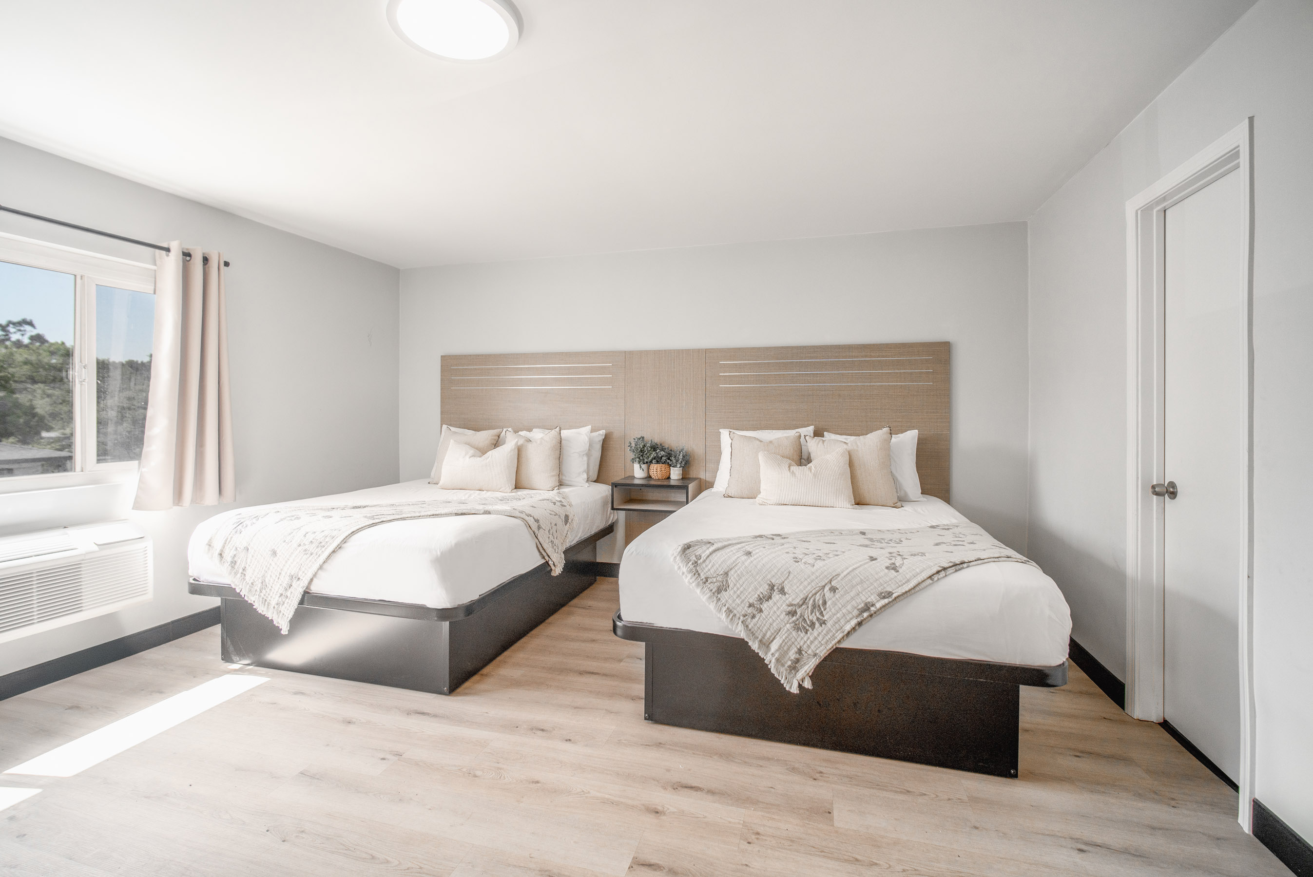 Rooms & Suites ERTH INN by AGA- San Ysidro, San Diego